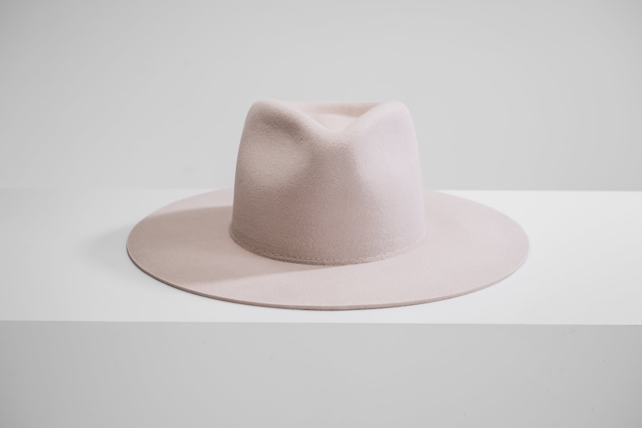 The Stella Classic, Tusk – Antlers and Rosé